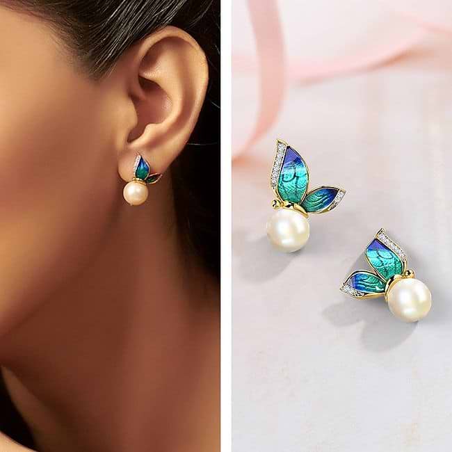 Caratlane stud earrings store