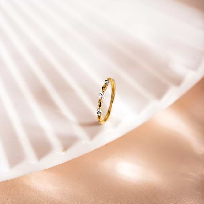 Caratlane diamonds store